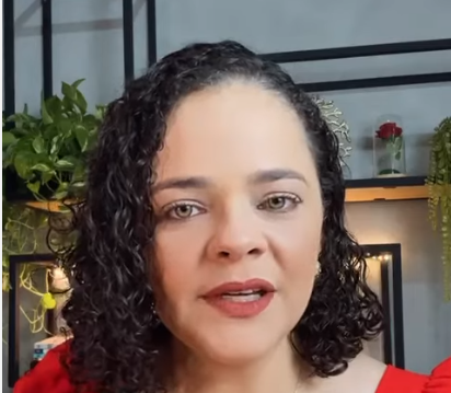 Ana Lisboa – Conhecimentos Sistêmicos – A maior revolução do Feminino ...